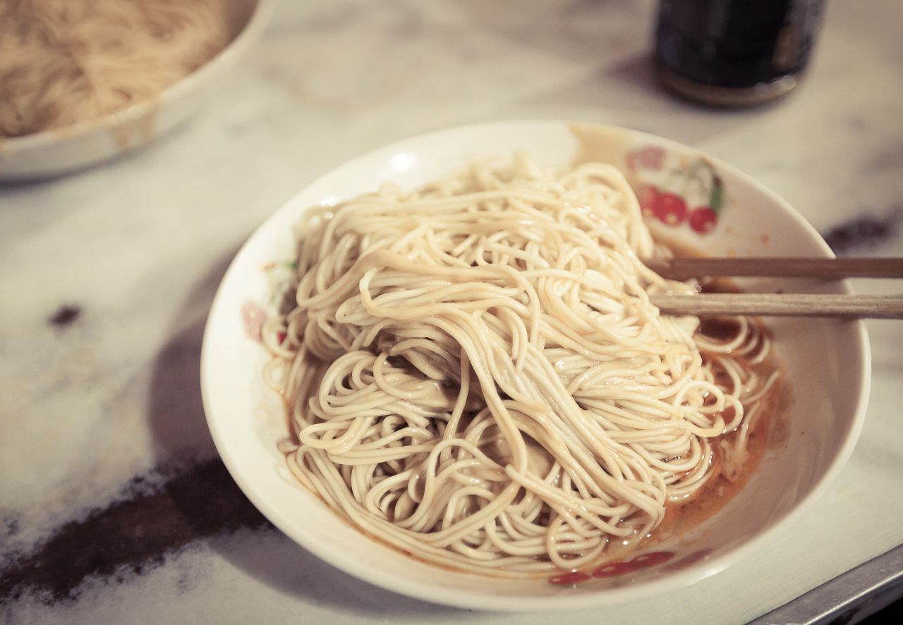 The Best Spicy Peanut Noodles in Shanghai - Battered LuggageBattered ...
